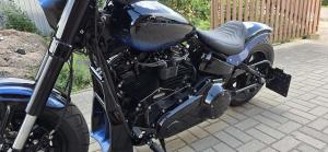 Black Harley-Davidson Fat Bob 2018 in Marijampole, with an engine capacity of 1.87 L and mileage of 25 thousand km for 15000 €, photo 8 on AUTOMOTO.COM.LV
