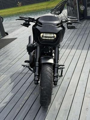 Black Harley-Davidson Fat Bob 2018 in Vilnius, with an engine capacity of 1.75 L and mileage of 10 thousand km for 19000 €, photo 4 on AUTOMOTO.COM.LV