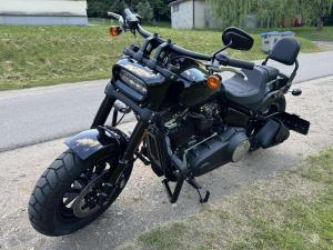 Black Harley-Davidson Fat Bob 2019 in Vilnius, with an engine capacity of 1.87 L and mileage of 3 thousand km for 18600 €, photo 8 on AUTOMOTO.COM.LV