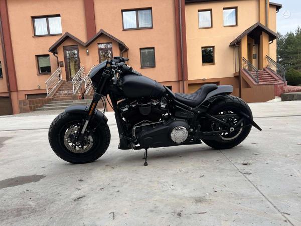 Melns Harley-Davidson Fat Bob 2020 Viļņa, ar dzinēja tilpumu 1.80 L un nobraukumu 9 tūkst. km par 22500 €, foto 5 vietnē AUTOMOTO.COM.LV