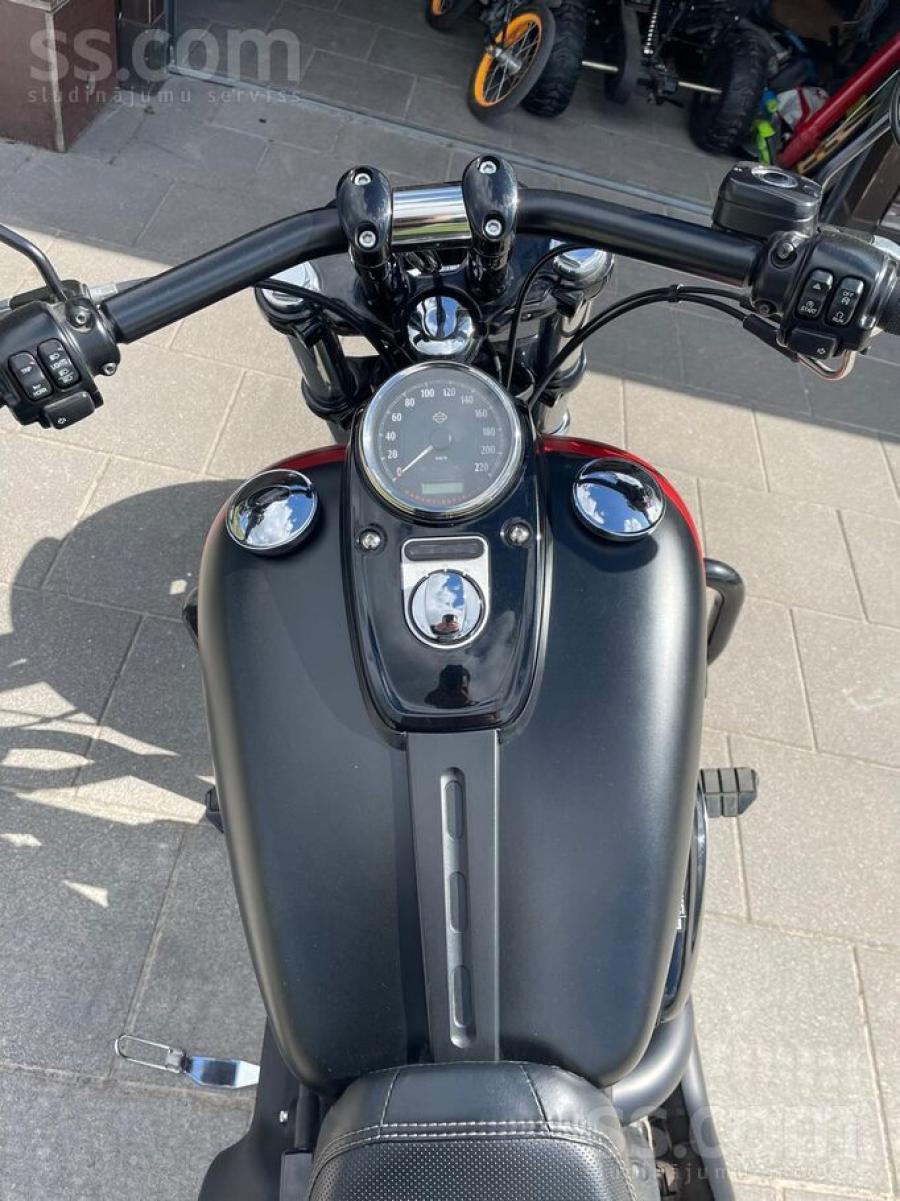 Harley-Davidson Fat Bob 2016 in Madona, with an engine capacity of 1.60 L and mileage of 0 thousand km for 12500 €, photo 9 on AUTOMOTO.COM.LV