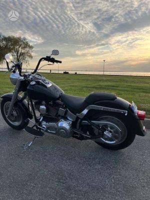 Black Harley-Davidson Fat Boy 2000 in Tallinn, with an engine capacity of 1.45 L and mileage of 45 thousand km for 5650 €, photo 3 on AUTOMOTO.COM.LV