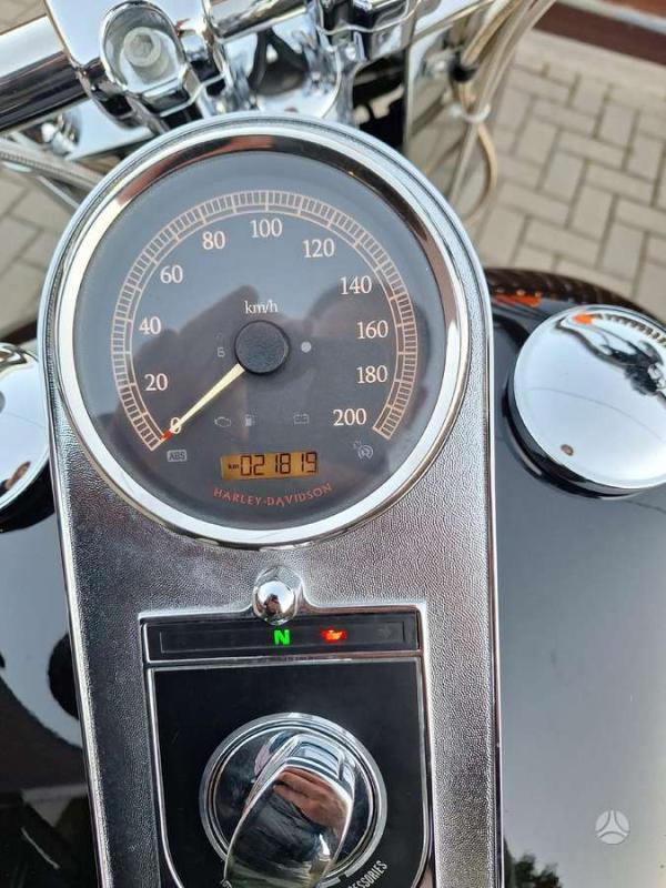 Black Harley-Davidson Fat Boy 2014 in Vilnius, with an engine capacity of 1.69 L and mileage of 22 thousand km for 9900 €, photo 11 on AUTOMOTO.COM.LV