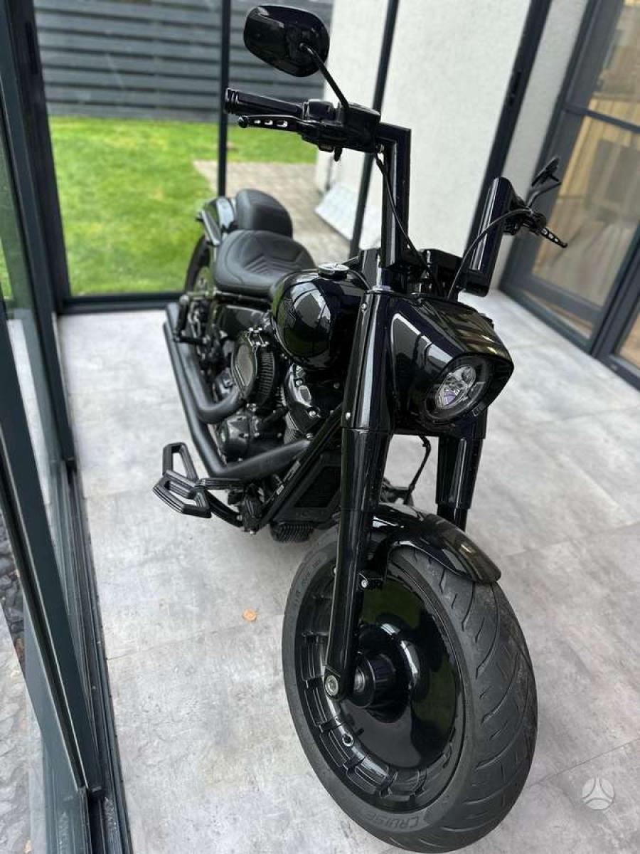 Black Harley-Davidson Fat Boy 2021 in Kaunas, with an engine capacity of 2.00 L and mileage of 9 thousand km for 26000 €, photo 7 on AUTOMOTO.COM.LV