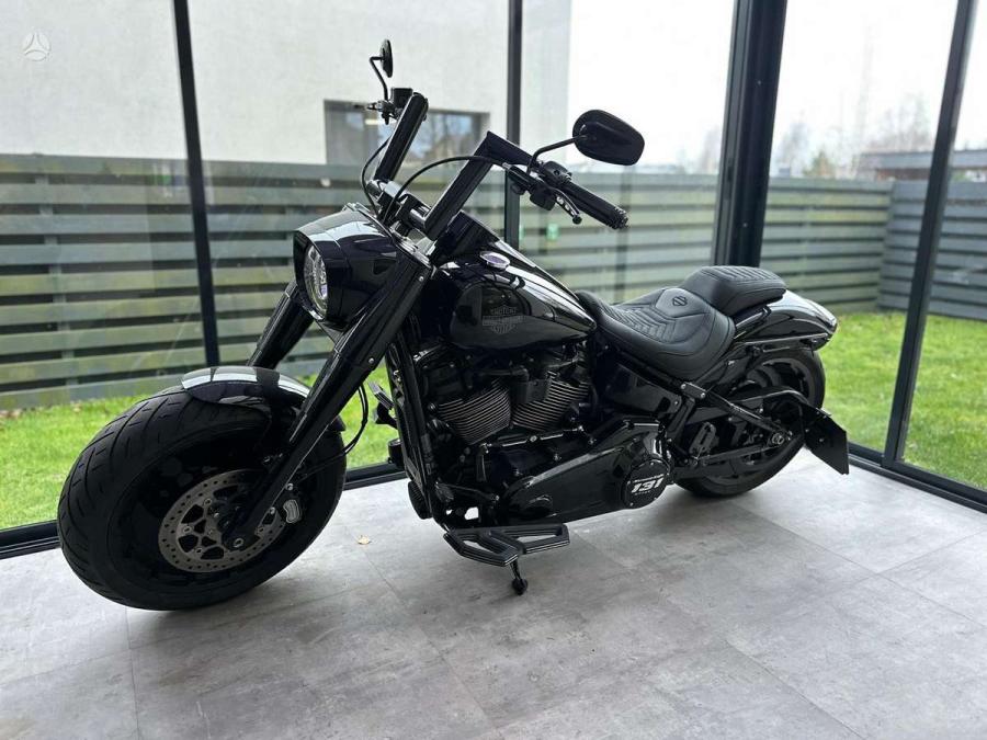 Black Harley-Davidson Fat Boy 2021 in Kaunas, with an engine capacity of 2.00 L and mileage of 9 thousand km for 26000 €, photo 11 on AUTOMOTO.COM.LV