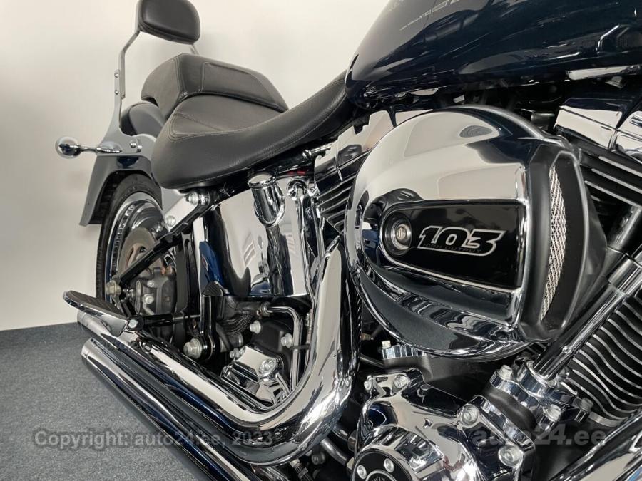 Синий Харли-Девидсон Fat Boy 2016 в Тарту, объемом двигателя 1.69 л и пробегом 18 тыс. км за 15900 €, фото 3 на AUTOMOTO.COM.LV