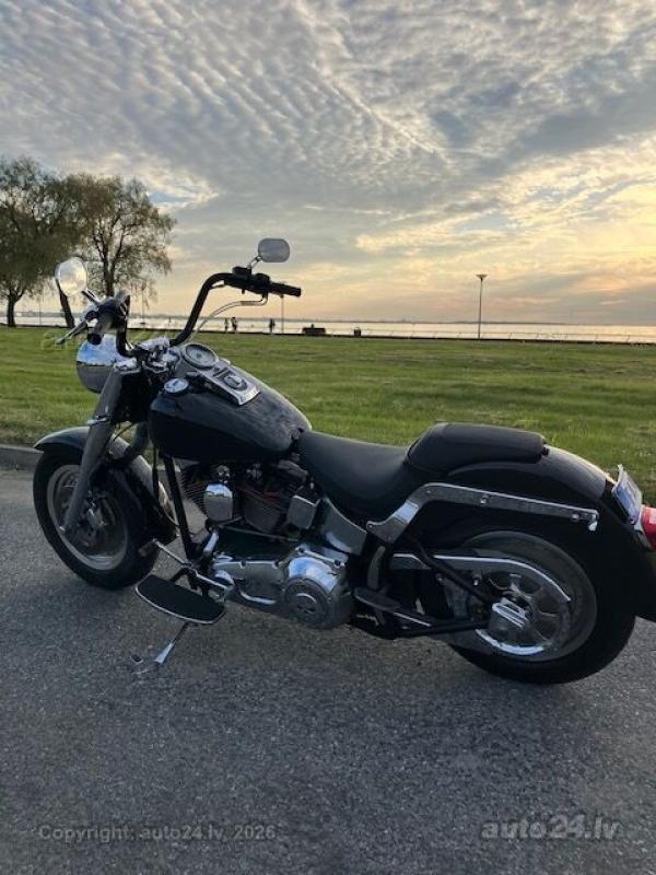 Harley-Davidson Fat Boy 2000 in Tallinn, with an engine capacity of 1.45 L and mileage of 0 thousand km for 6200 €, photo 2 on AUTOMOTO.COM.LV