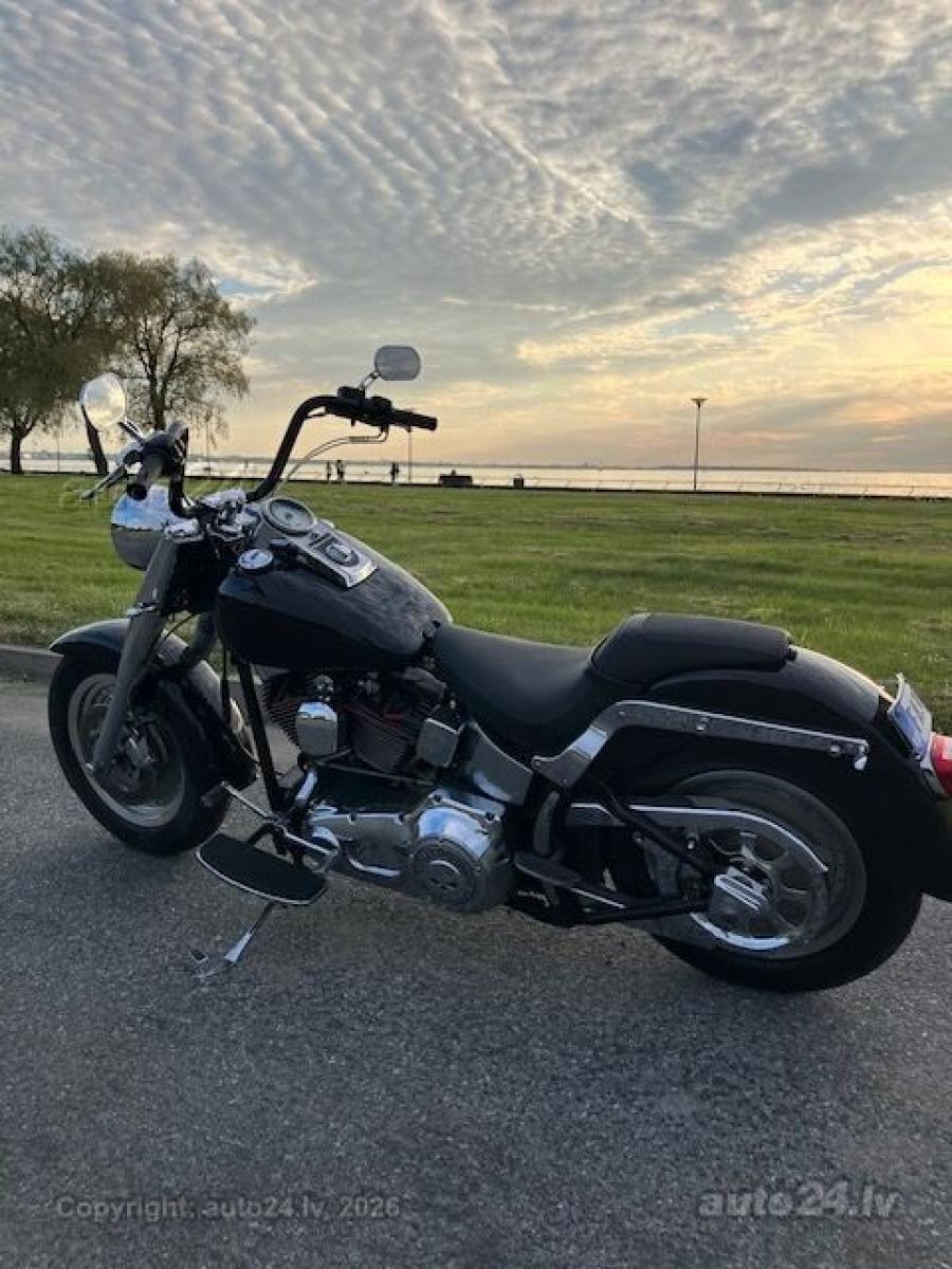 Harley-Davidson Fat Boy 2000 in Tallinn, with an engine capacity of 1.45 L and mileage of 0 thousand km for 6200 €, photo 3 on AUTOMOTO.COM.LV
