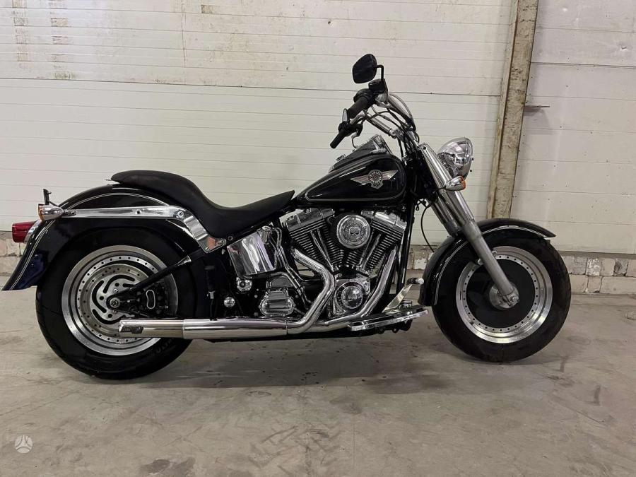 Harley-Davidson Fat Boy 2004 in Siauliai, with an engine capacity of 1.45 L and mileage of 30 thousand km for 6306 €, photo 1 on AUTOMOTO.COM.LV