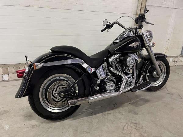 Harley-Davidson Fat Boy 2004 in Siauliai, with an engine capacity of 1.45 L and mileage of 30 thousand km for 6306 €, photo 4 on AUTOMOTO.COM.LV