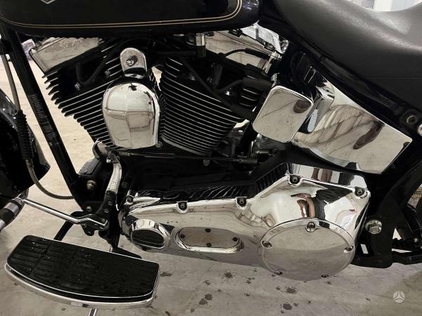 Harley-Davidson Fat Boy 2004 in Siauliai, with an engine capacity of 1.45 L and mileage of 30 thousand km for 6306 €, photo 9 on AUTOMOTO.COM.LV