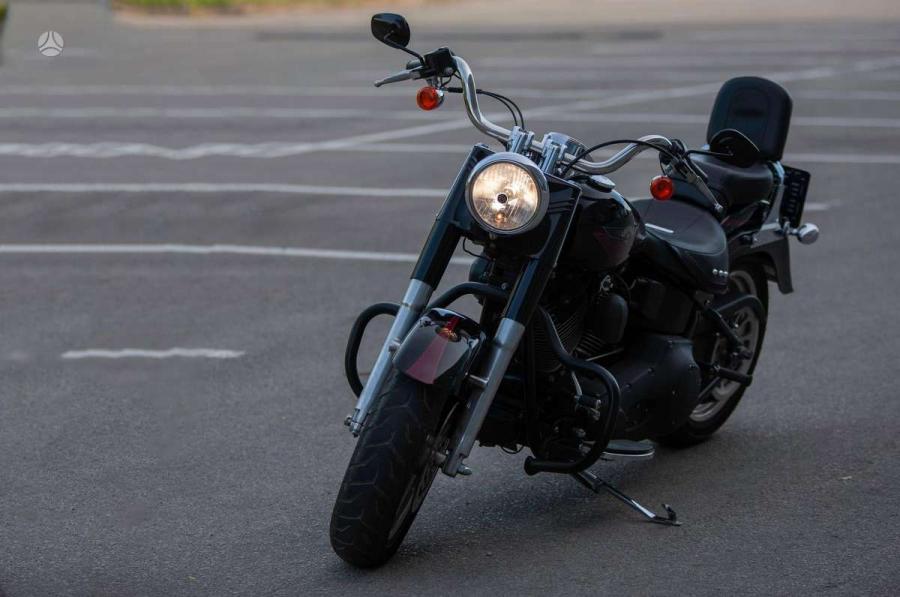 Harley-Davidson Fat Boy 2007 in Siauliai, with an engine capacity of 1.45 L and mileage of 13 thousand km for 7050 €, photo 12 on AUTOMOTO.COM.LV