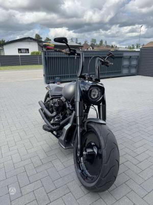 Harley-Davidson Fat Boy 2018 Mažeikiai, ar dzinēja tilpumu 1.75 L un nobraukumu 8 tūkst. km par 19800 €, foto 4 vietnē AUTOMOTO.COM.LV