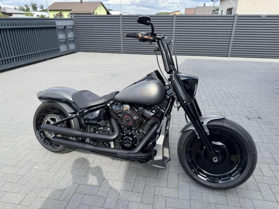 Harley-Davidson Fat Boy 2018 Mažeikiai, ar dzinēja tilpumu 1.75 L un nobraukumu 8 tūkst. km par 19800 €, foto 6 vietnē AUTOMOTO.COM.LV