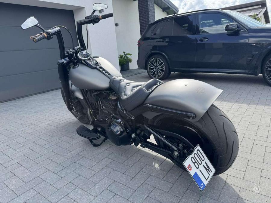 Harley-Davidson Fat Boy 2018 Mažeikiai, ar dzinēja tilpumu 1.75 L un nobraukumu 8 tūkst. km par 19800 €, foto 7 vietnē AUTOMOTO.COM.LV