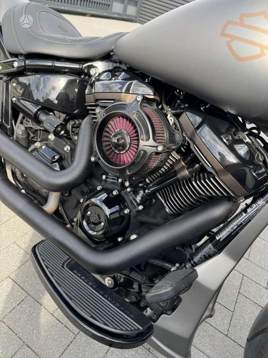 Harley-Davidson Fat Boy 2018 Mažeikiai, ar dzinēja tilpumu 1.75 L un nobraukumu 8 tūkst. km par 19800 €, foto 14 vietnē AUTOMOTO.COM.LV