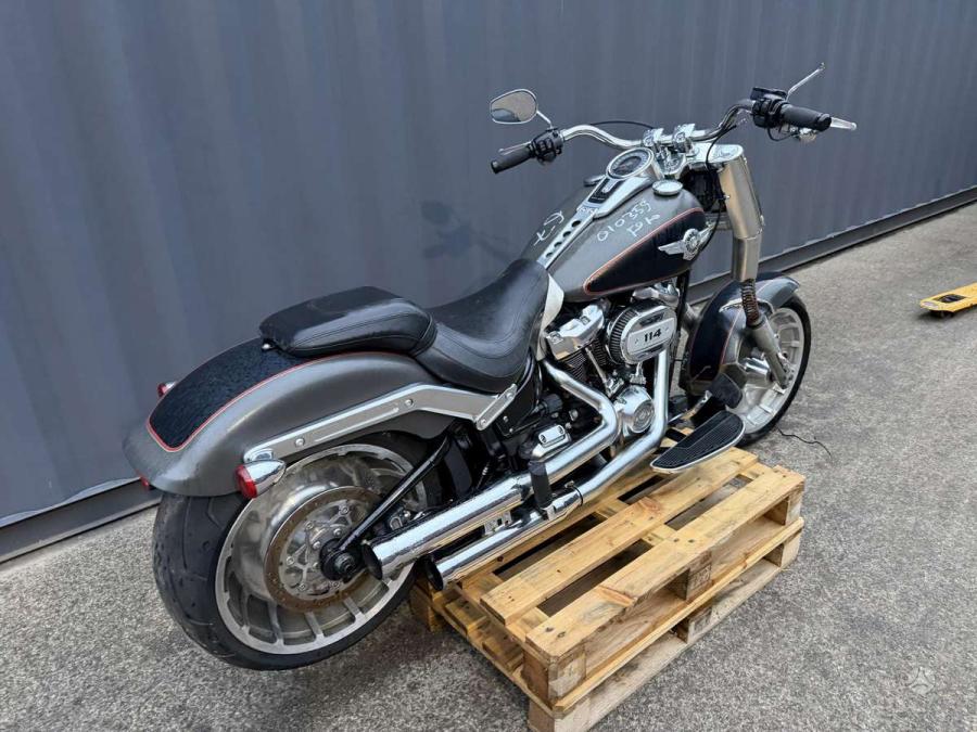 Harley-Davidson Fat Boy 2019 Kauņa, ar dzinēja tilpumu 1.87 L un nobraukumu 5 tūkst. km par 14666 €, foto 3 vietnē AUTOMOTO.COM.LV