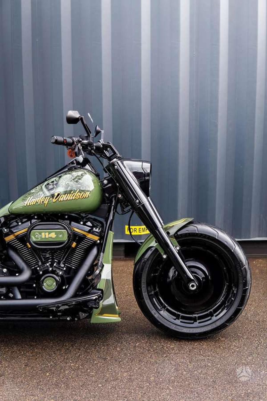 Harley-Davidson Fat Boy 2019 in Kaunas, with an engine capacity of 1.87 L and mileage of 8 thousand km for 22700 €, photo 1 on AUTOMOTO.COM.LV
