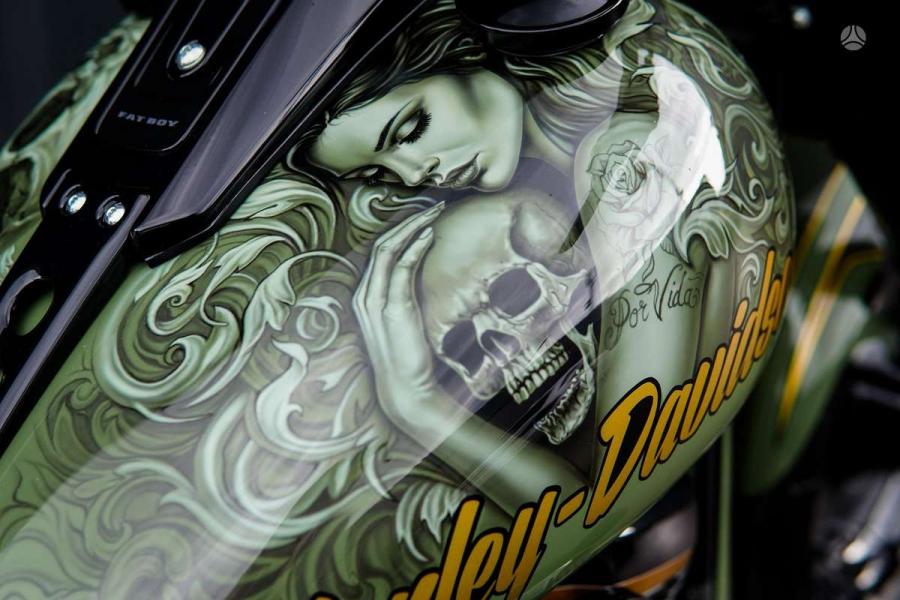 Harley-Davidson Fat Boy 2019 in Kaunas, with an engine capacity of 1.87 L and mileage of 8 thousand km for 22700 €, photo 3 on AUTOMOTO.COM.LV