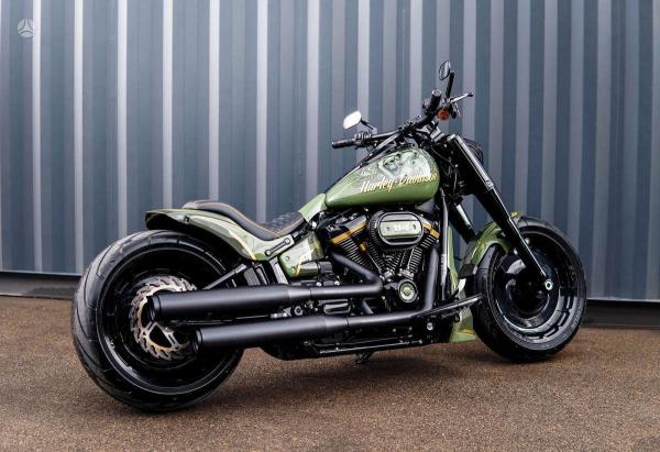 Harley-Davidson Fat Boy 2019 in Kaunas, with an engine capacity of 1.87 L and mileage of 8 thousand km for 22700 €, photo 3 on AUTOMOTO.COM.LV