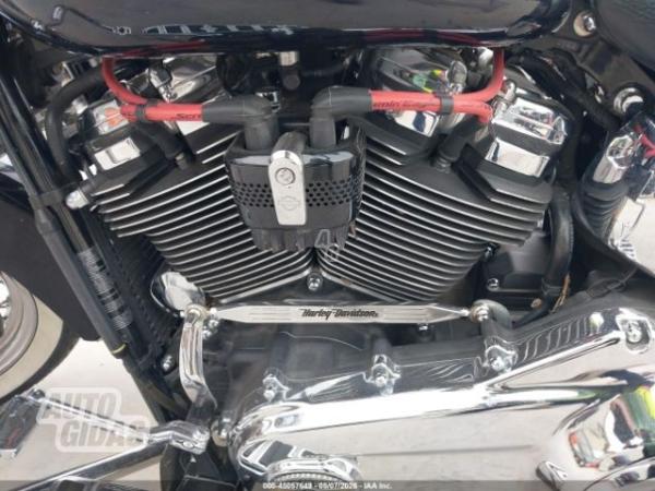 Black Harley-Davidson FLD 0 in Klaipeda, with an engine capacity of 0.00 L and mileage of 0 thousand km for 2125 €, photo 9 on AUTOMOTO.COM.LV