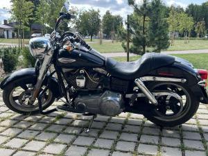 Melns Harley-Davidson FLD 2015 Biržai, ar dzinēja tilpumu 1.70 L un nobraukumu 64 tūkst. km par 6000 €, foto 2 vietnē AUTOMOTO.COM.LV