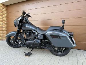 Pelēks Harley-Davidson FLD 2016 Viļņa, ar dzinēja tilpumu 1.70 L un nobraukumu 22 tūkst. km par 9300 €, foto 7 vietnē AUTOMOTO.COM.LV