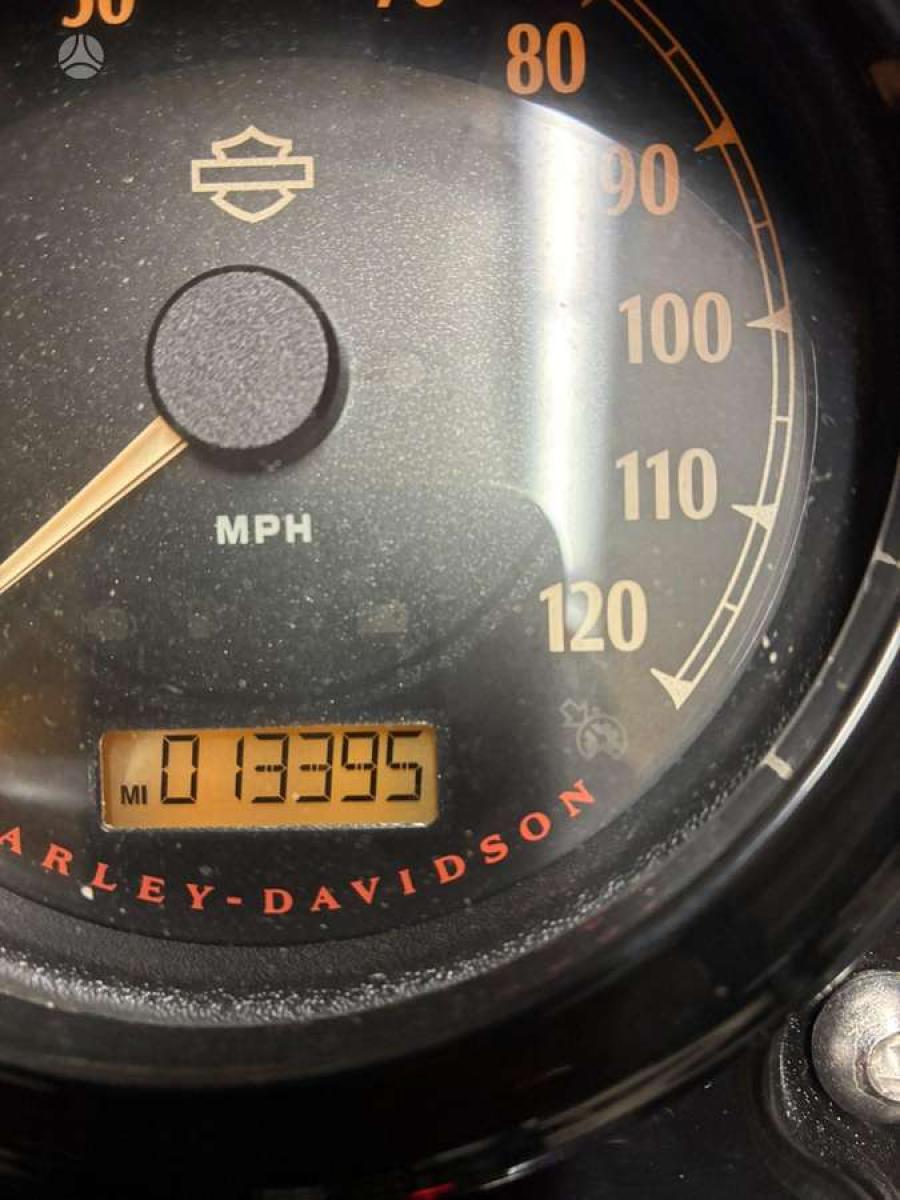 Pelēks Harley-Davidson FLD 2016 Viļņa, ar dzinēja tilpumu 1.70 L un nobraukumu 22 tūkst. km par 9300 €, foto 10 vietnē AUTOMOTO.COM.LV
