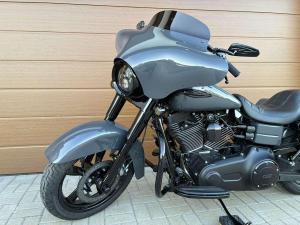 Pelēks Harley-Davidson FLD 2016 Viļņa, ar dzinēja tilpumu 1.70 L un nobraukumu 22 tūkst. km par 9300 €, foto 11 vietnē AUTOMOTO.COM.LV