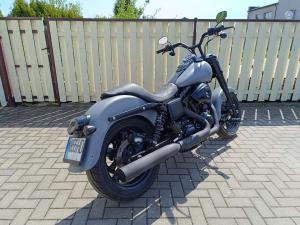 Harley-Davidson FLD 2013 Panevēža, ar dzinēja tilpumu 1.70 L un nobraukumu 48 tūkst. km par 6500 €, foto 4 vietnē AUTOMOTO.COM.LV