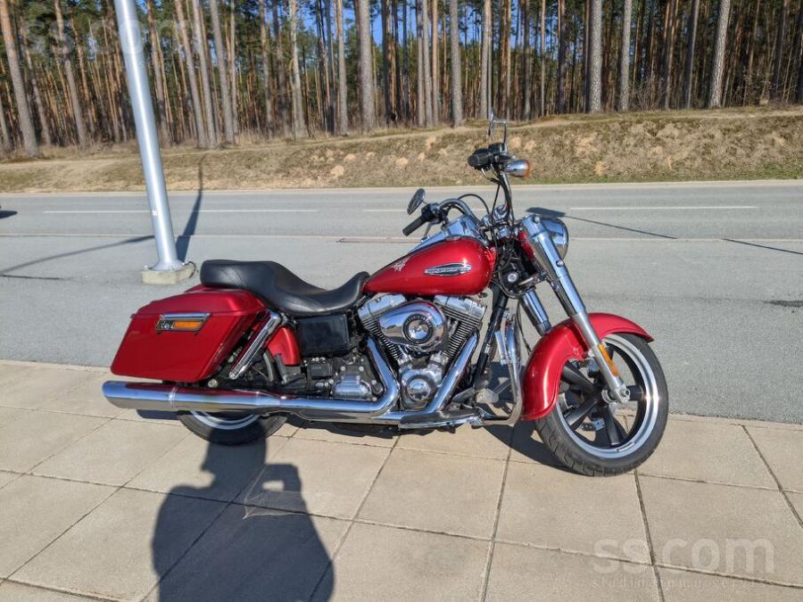 Harley-Davidson FLD 2013 in Riga, with an engine capacity of 1.69 L and mileage of 0 thousand km for 9000 €, photo 9 on AUTOMOTO.COM.LV