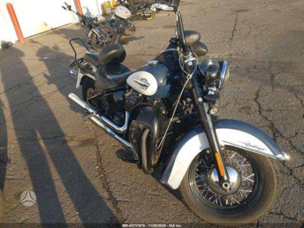 Black Harley-Davidson FLH 2019 in Klaipeda, with an engine capacity of 1.87 L and mileage of 1 thousand km for 3800 €, photo 1 on AUTOMOTO.COM.LV