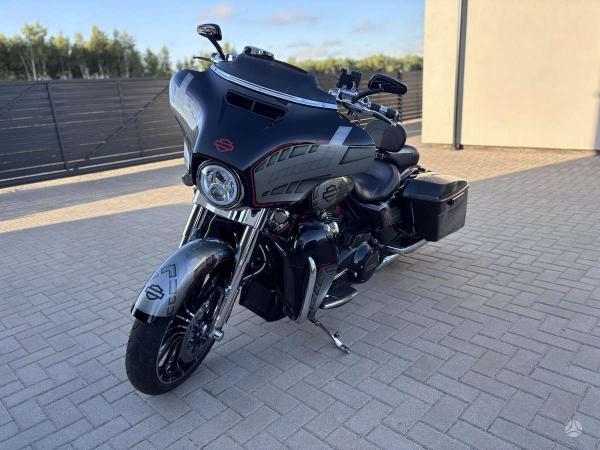 Harley-Davidson FLH 2019 Gargždai, ar dzinēja tilpumu 1.92 L un nobraukumu 11 tūkst. km par 24999 €, foto 2 vietnē AUTOMOTO.COM.LV