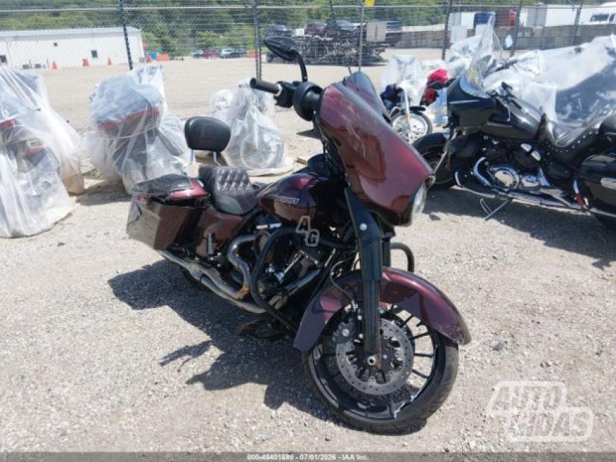 Red Harley-Davidson FLH in Klaipeda, with an engine capacity of 0.00 L and mileage of 0 thousand km for 9000 €, photo 6 on AUTOMOTO.COM.LV