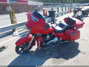 Red Harley-Davidson FLH 2014 in Klaipeda, with an engine capacity of 1.69 L and mileage of 64 thousand km for 3500 €, photo 3 on AUTOMOTO.COM.LV