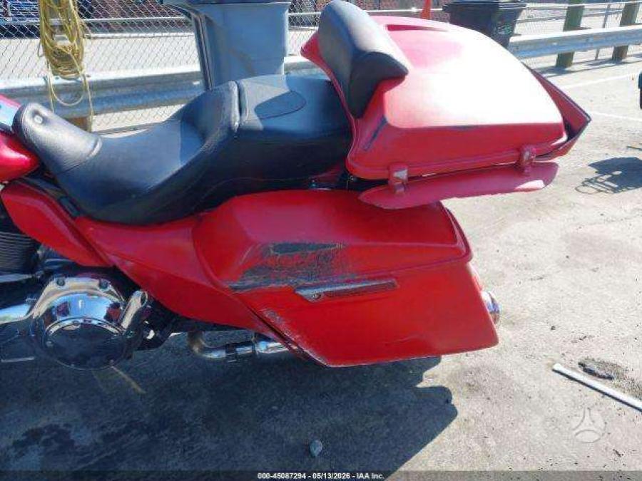 Red Harley-Davidson FLH 2014 in Klaipeda, with an engine capacity of 1.69 L and mileage of 64 thousand km for 3500 €, photo 17 on AUTOMOTO.COM.LV