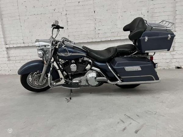 Harley-Davidson FLHR 2003 in Siauliai, with an engine capacity of 1.45 L and mileage of 55 thousand km for 6342 €, photo 1 on AUTOMOTO.COM.LV