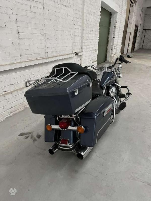 Harley-Davidson FLHR 2003 in Siauliai, with an engine capacity of 1.45 L and mileage of 55 thousand km for 6342 €, photo 11 on AUTOMOTO.COM.LV