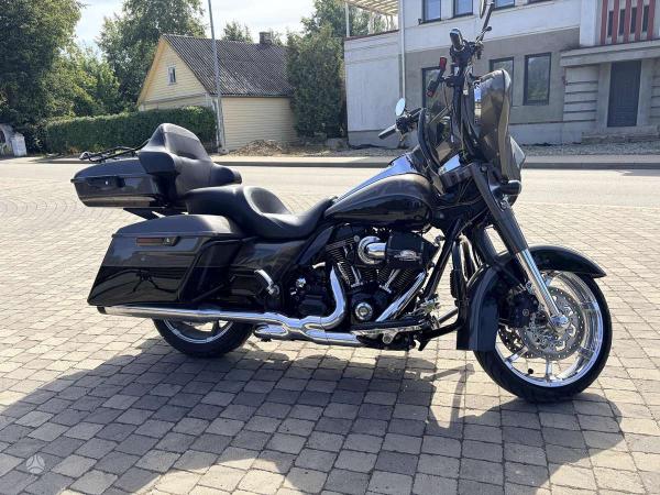 Harley-Davidson FLHR 2014 Kėdainiai, ar dzinēja tilpumu 1.80 L un nobraukumu 30 tūkst. km par 12222 €, foto 4 vietnē AUTOMOTO.COM.LV