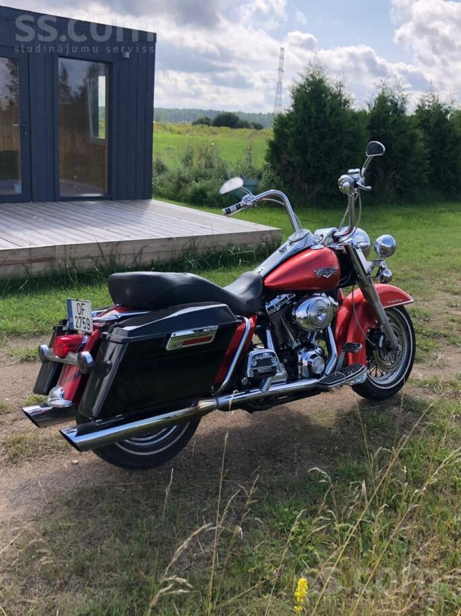 Harley-Davidson FLHRCI 2000 in Riga, with an engine capacity of 1.45 L and mileage of 0 thousand km for 7590 €, photo 4 on AUTOMOTO.COM.LV