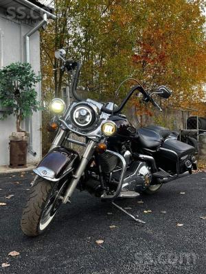 Harley-Davidson FLHRCI 2006 in Daugavpils, with an engine capacity of 1.45 L and mileage of 0 thousand km for 7500 €, photo 5 on AUTOMOTO.COM.LV