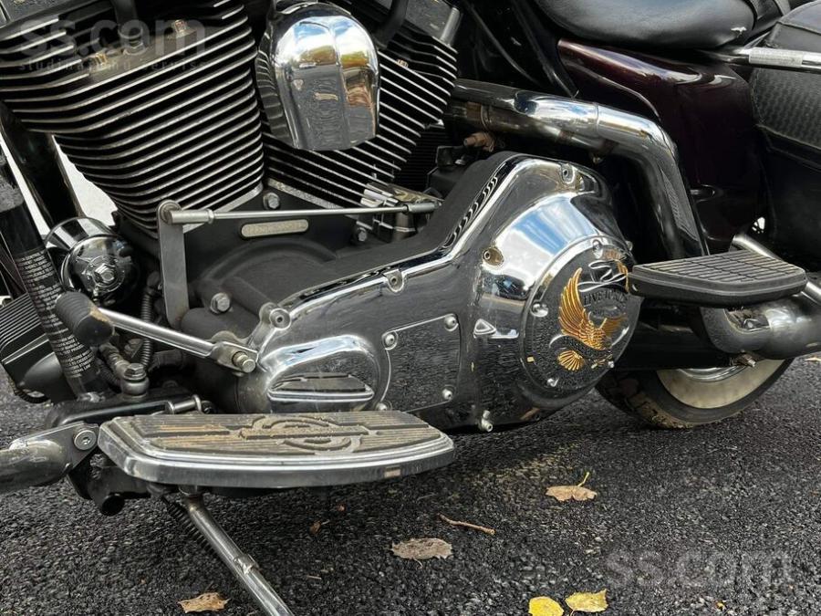 Harley-Davidson FLHRCI 2006 in Daugavpils, with an engine capacity of 1.45 L and mileage of 0 thousand km for 6500 €, photo 10 on AUTOMOTO.COM.LV