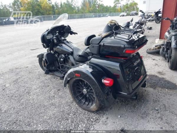 Black Harley-Davidson FLHT 0 in Klaipeda, with an engine capacity of 0.00 L and mileage of 0 thousand km for 16700 €, photo 3 on AUTOMOTO.COM.LV