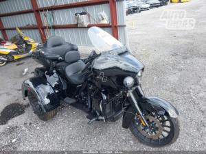 Black Harley-Davidson FLHT 0 in Klaipeda, with an engine capacity of 0.00 L and mileage of 0 thousand km for 16700 €, photo 14 on AUTOMOTO.COM.LV
