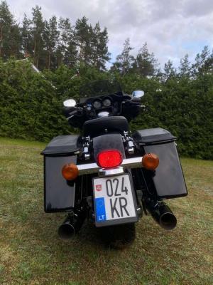 Black Harley-Davidson FLHT 2009 in Vilnius, with an engine capacity of 1.58 L and mileage of 77 thousand km for 6400 €, photo 8 on AUTOMOTO.COM.LV