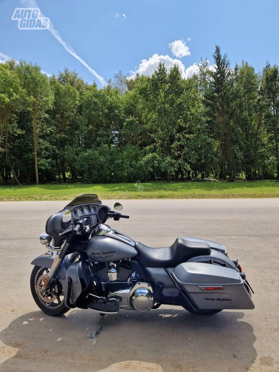 Pelēks Harley-Davidson FLHT 2015 Marijampole, ar dzinēja tilpumu 1.70 L un nobraukumu 0 tūkst. km par 11200 €, foto 7 vietnē AUTOMOTO.COM.LV