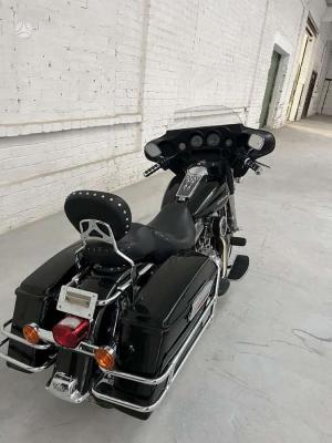 Harley-Davidson FLHT 2002 Šauļi, ar dzinēja tilpumu 1.45 L un nobraukumu 35 tūkst. km par 5156 €, foto 3 vietnē AUTOMOTO.COM.LV