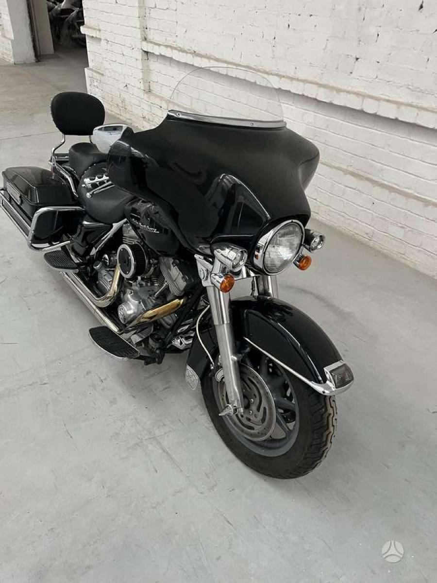Harley-Davidson FLHT 2002 Šauļi, ar dzinēja tilpumu 1.45 L un nobraukumu 35 tūkst. km par 5156 €, foto 5 vietnē AUTOMOTO.COM.LV