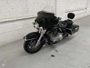 Harley-Davidson FLHT 2002 Šauļi, ar dzinēja tilpumu 1.45 L un nobraukumu 35 tūkst. km par 5156 €, foto 12 vietnē AUTOMOTO.COM.LV