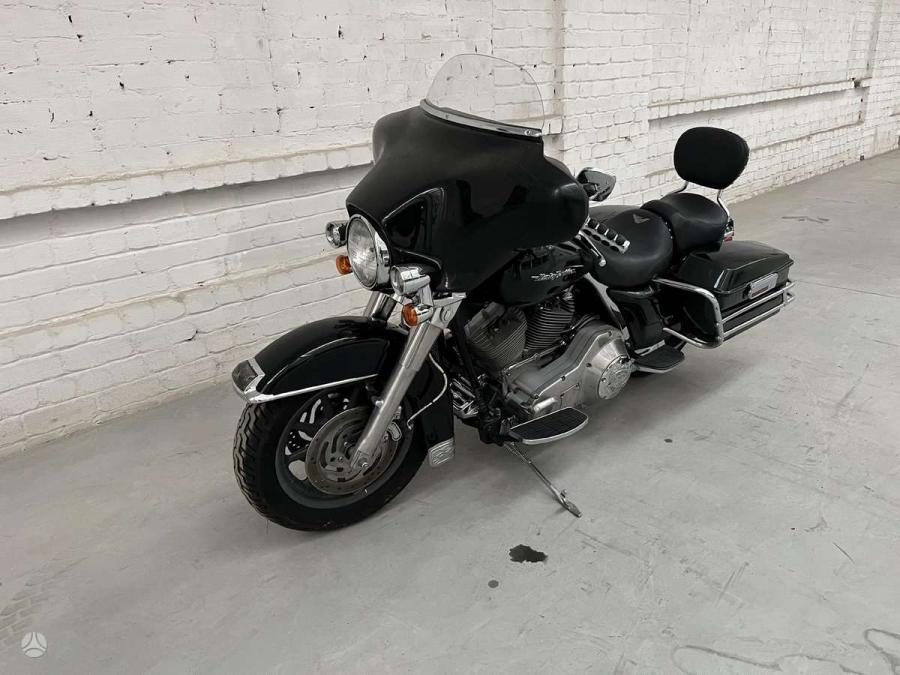 Harley-Davidson FLHT 2002 Šauļi, ar dzinēja tilpumu 1.45 L un nobraukumu 35 tūkst. km par 5156 €, foto 12 vietnē AUTOMOTO.COM.LV